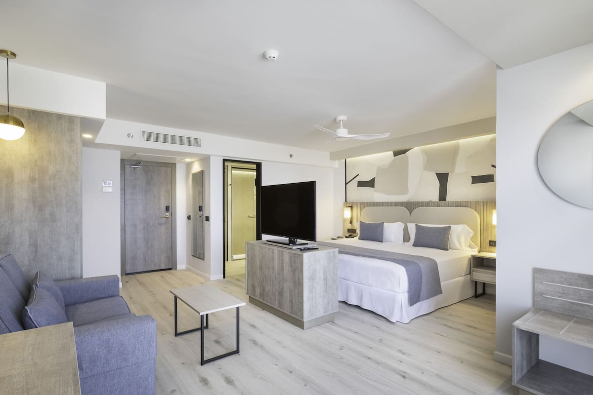 Frigobar, Wi-Fi de cortesia, roupa de cama