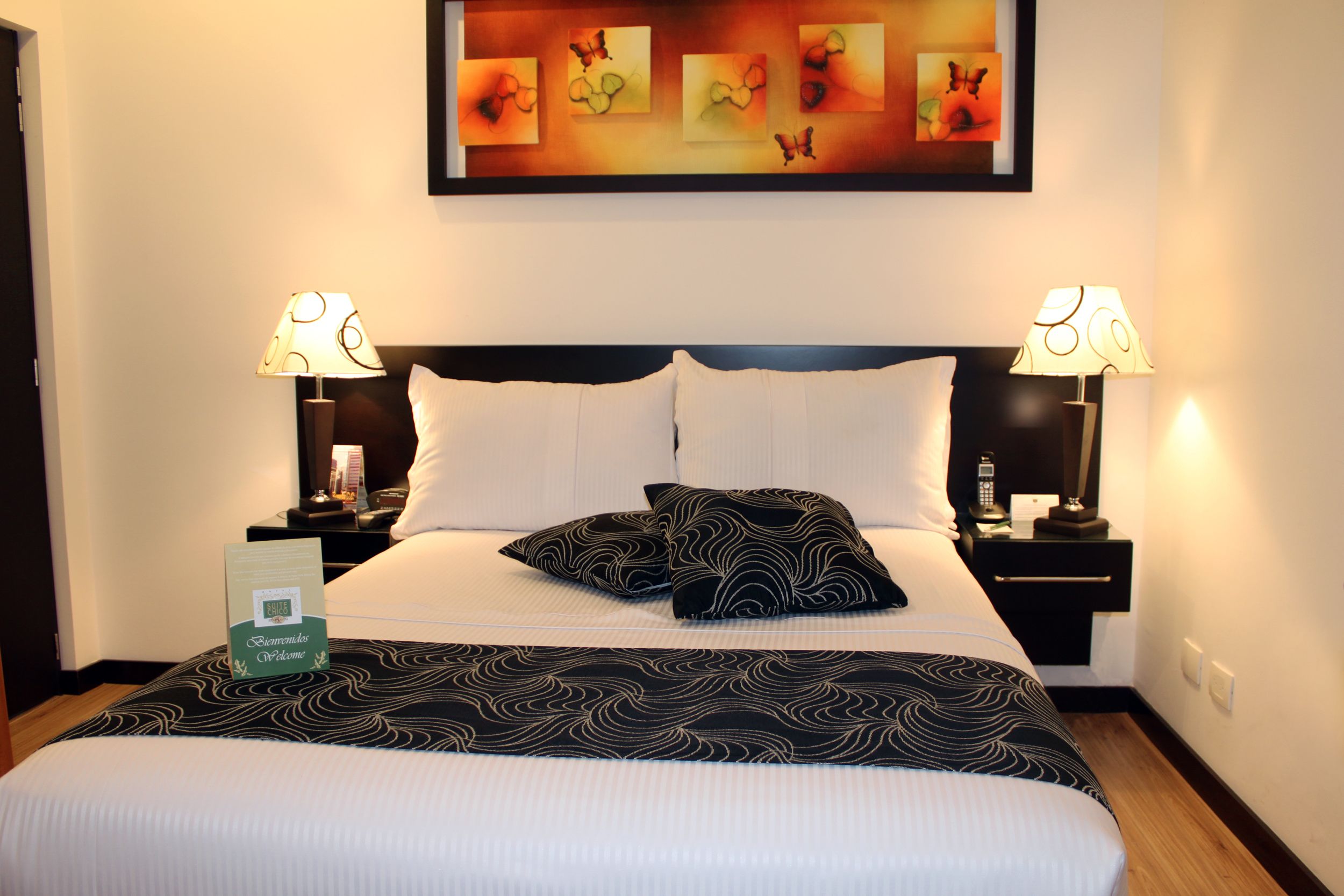 Quarto Duplo Standard | Minibar, cofre no quarto, secretária, Wi-fi grátis 