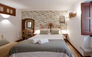 Quarto casal tradicional, banheiro privativo | Individualmente decorados, individualmente mobiliados, Wi-Fi de cortesia