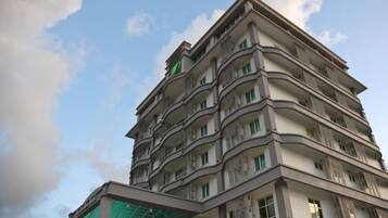 Fachada da propriedade