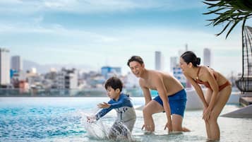 2 bares/lounges, bar ao lado da piscina