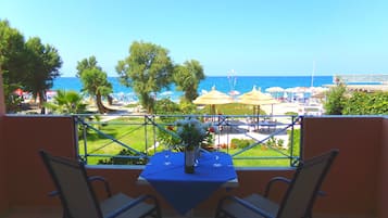 Estúdio Standard, vista para o mar | Varanda