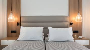 Quarto superior | Cofres nos quartos, escrivaninha, cortinas blackout, Wi-Fi de cortesia