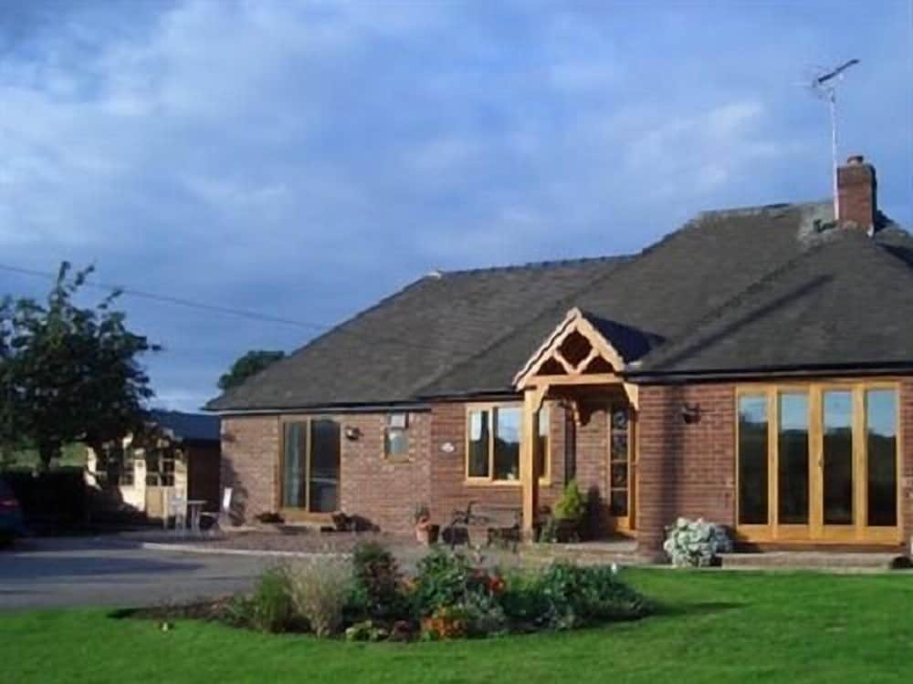 Quixhill - Denstone - Dove Meadow B & B - Alton