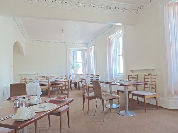 Waverley Hotel - Nairn