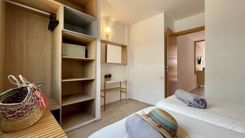 Bangalô, 1 quarto, vista para a piscina | 1 quarto, roupa de cama