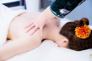 Tratamentos corporais, tratamentos faciais, massagens 