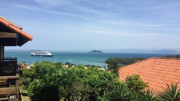 Perto da praia, praia de areia branca