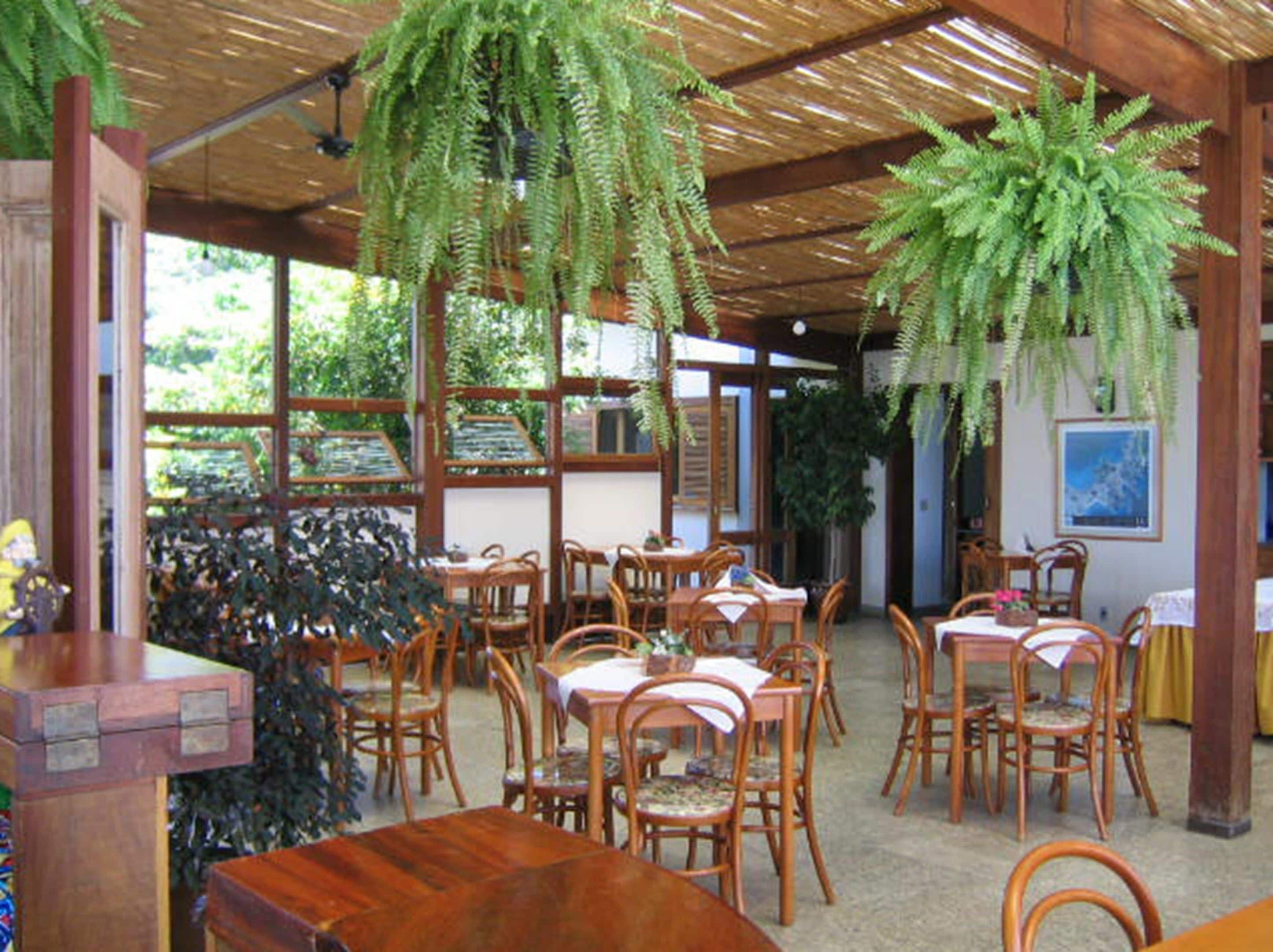 Televisor de 22 polegadas com canais por cabo 