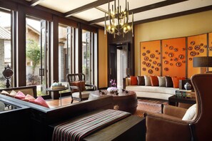 Vila presidencial | Roupas de cama premium, edredons de pluma, frigobar, cofres nos quartos