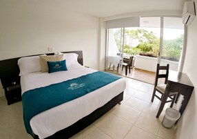 Quarto Duplo | Wi-fi, roupa de cama fornecida 