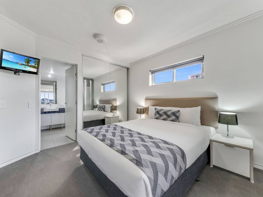 Com decoração personalizada, com mobília individualizada