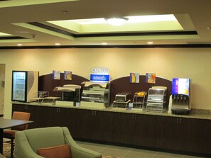 Pequeno-almoço tipo buffet diário incluído 