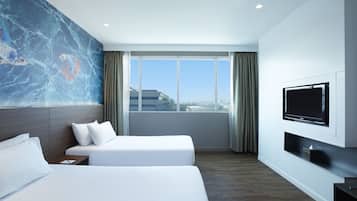 1 quarto, frigobar, cofres nos quartos, cortinas blackout