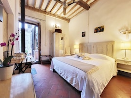 Quarto casal (La Terrazza) | 1 quarto, lençóis italianos Frette, edredons de pluma