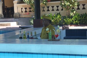 Bar junto à piscina