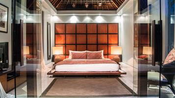 2 quartos, minibar, cofre no quarto, com decoração personalizada