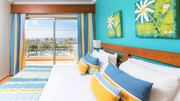 Apartamento Superior, 1 quarto, vista para o mar | Cofre no quarto, quartos insonorizados, ferro/tábua de engomar 