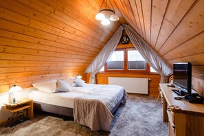 Quarto econômico (2-os. economy osobny budynek) | 1 quarto, roupas de cama antialérgicas, escrivaninha