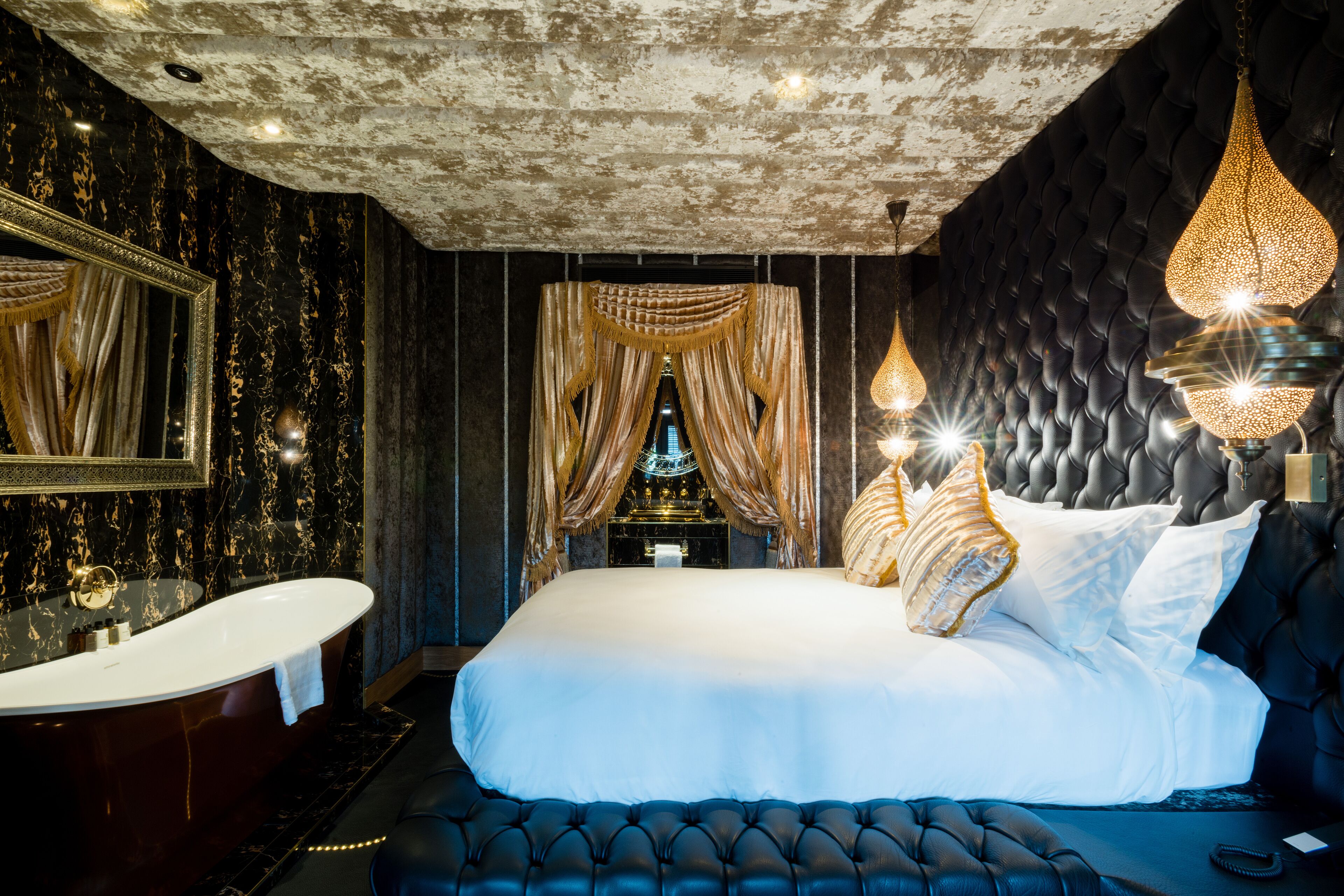 Crazy Bear Hotel-Beaconsfield Avis, Prix & Photos 2024 - Expedia.fr