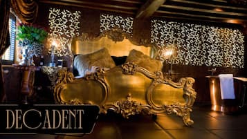 Decadent | 1 quarto, roupa de alta qualidade, com decoração personalizada