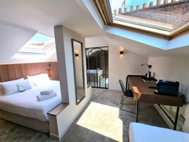 Suite | Cofre no quarto, secretária, quartos insonorizados, Wi-fi grátis 