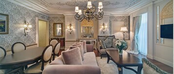 Presidential Suite with King Size Bed | Sala de jantar