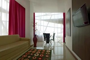 Quarto (fab) | Área de estar | TV LCD