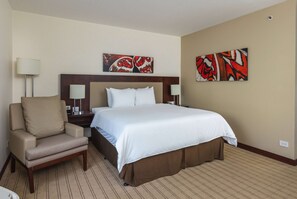 Roupa de alta qualidade, camas de colchão pillowtop, minibar 