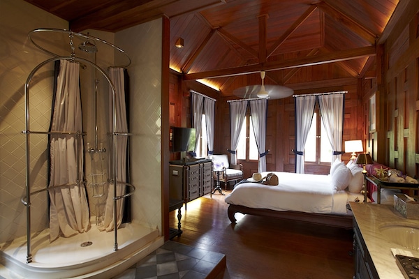 Deluxe Room | Minibar grátis, cofre no quarto, com decoração personalizada