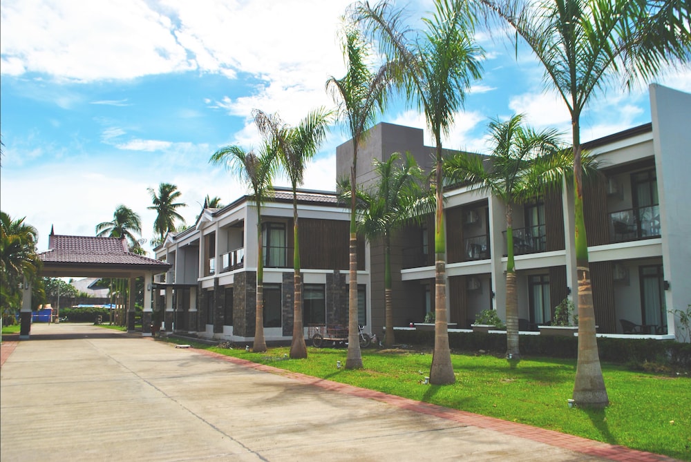 San Antonio Resort - Roxas City