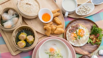 Café da manhã com buffet grátis