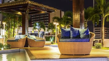 Piscina interna, piscina externa