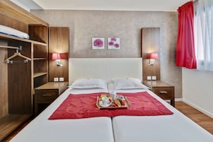 Quarto Twin Standard | Roupa de alta qualidade, cortinas/cortinados opacos