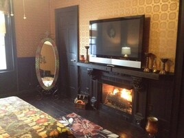 Quarto, casa de banho partilhada (Bronze Room) | Comodidade do quarto