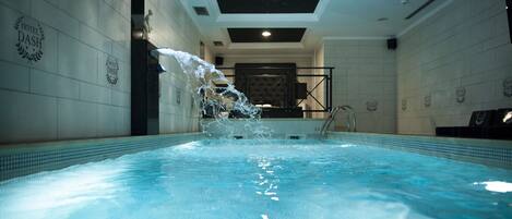 Tratamentos corporais, aromaterapia, massagens musculares profundas