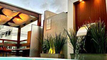 Piscina exterior