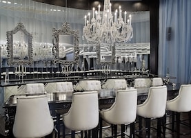 2 restaurantes, pequenos-almoços servidos, cozinha francesa