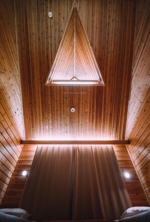 Quarto casal ou duplo (Hotel) | Wi-Fi de cortesia, roupa de cama