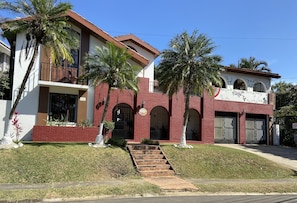 Fachada da propriedade