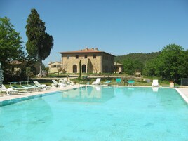 Piscina exterior sazonal