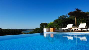 Piscina exterior