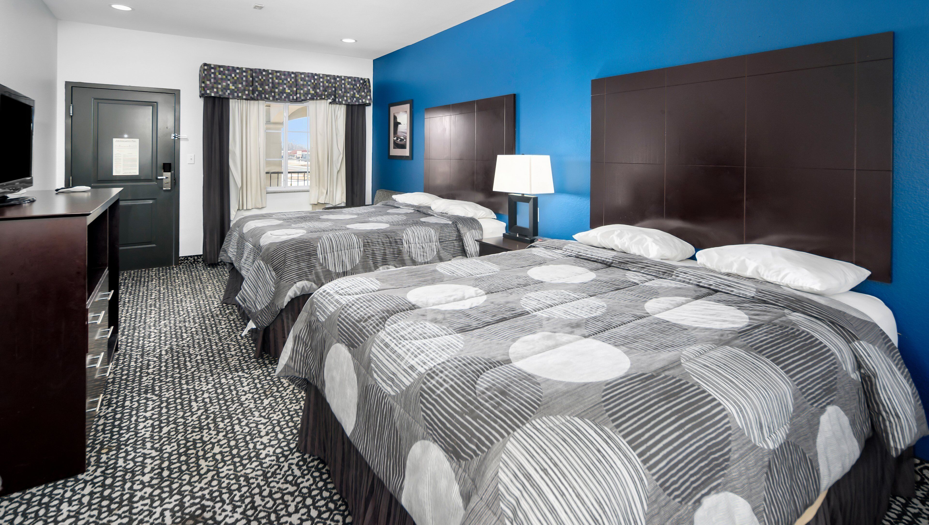 Secretária, secretária adequada para computadores portáteis 