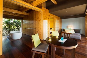 1 quarto, edredões de penas, minibar, cofre no quarto 