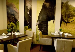 Pequeno-almoço tipo buffet diário (35 PLN por pessoa)