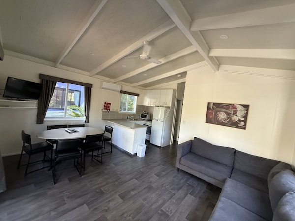 Lani's Holiday Island - Caravan Park - Forster