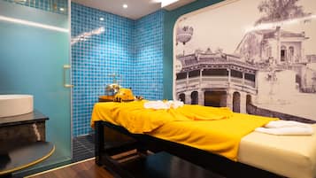 Sala(s) para tratamentos a casais, sauna, banheira de hidromassagem