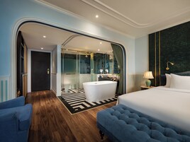 Quarto premier, vista para o rio (Deluxe) | Banheiro | Produtos de toalete grátis, secador de cabelo, roupões de banho 