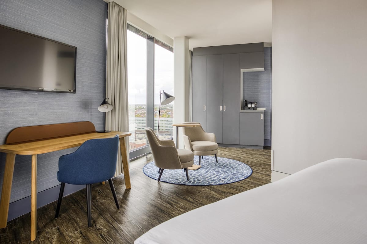 Privilege, Quarto, 1 cama de casal, vista para a cidade | 1 quarto, roupas de cama antialérgicas, frigobar, cofres nos quartos