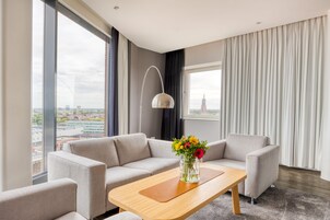 Suite Executiva, 1 cama king-size | 1 quarto, roupa hipoalergénica, minibar, cofre no quarto 